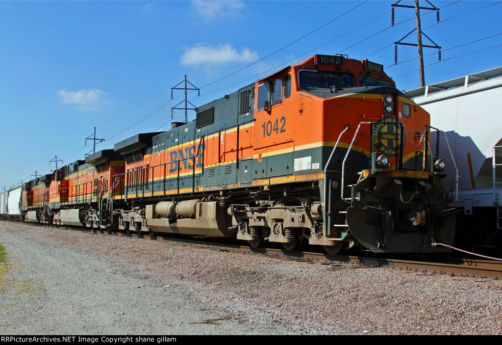 BNSF 1042 Sits on the DAYGAL train at Madison IL.